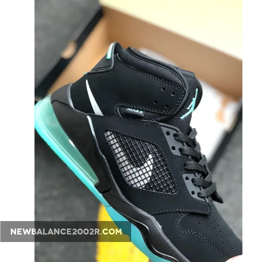 Jordan Mars 270 Black/Reflect Silver-Green Glow / Jordan 27c - 2002R ...